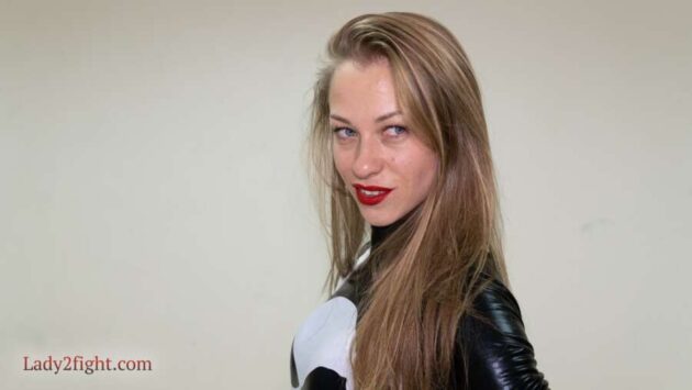 “Lora the Lady Punisher” from Lady2fight – Heroine Movies